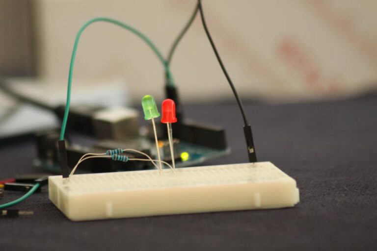 LED Current Limiting Resistor Calculation | Spiceman